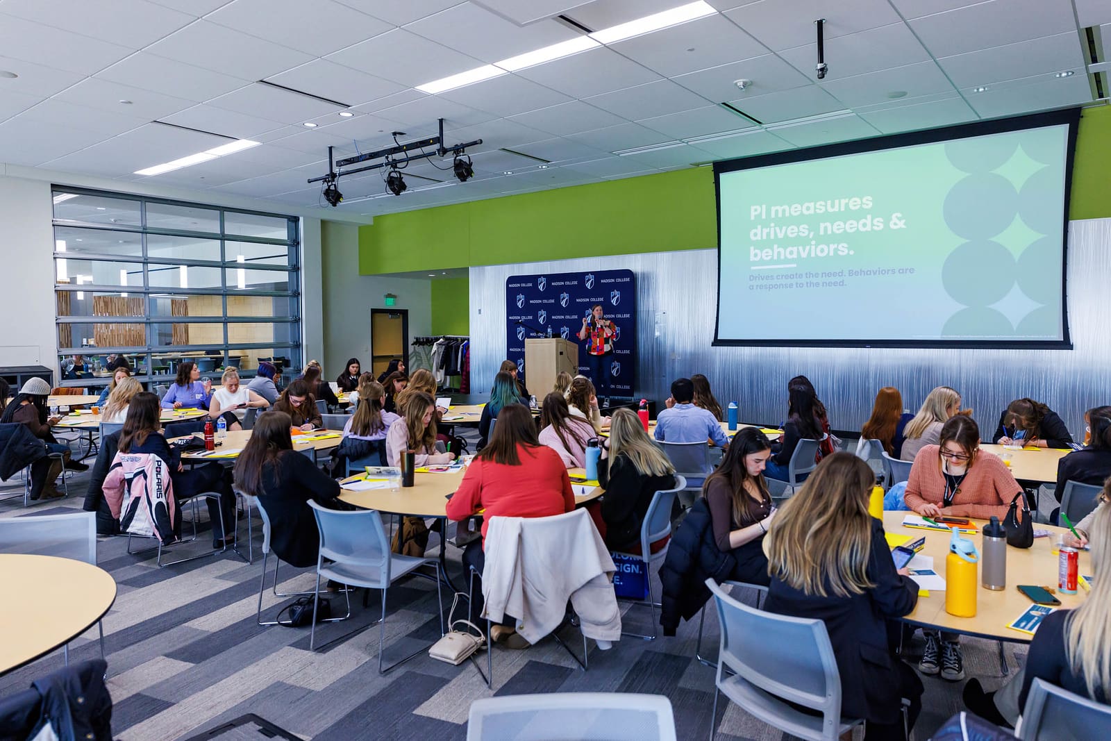 Sales Training Workshops & Boot Camps for B2B Teams | The Middle Six